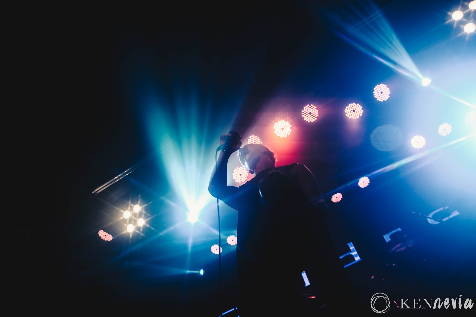 coldrain (2019) – Neon Lit